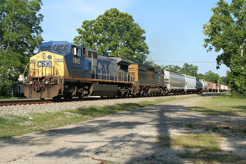 CSX SB freight on the P&A sub